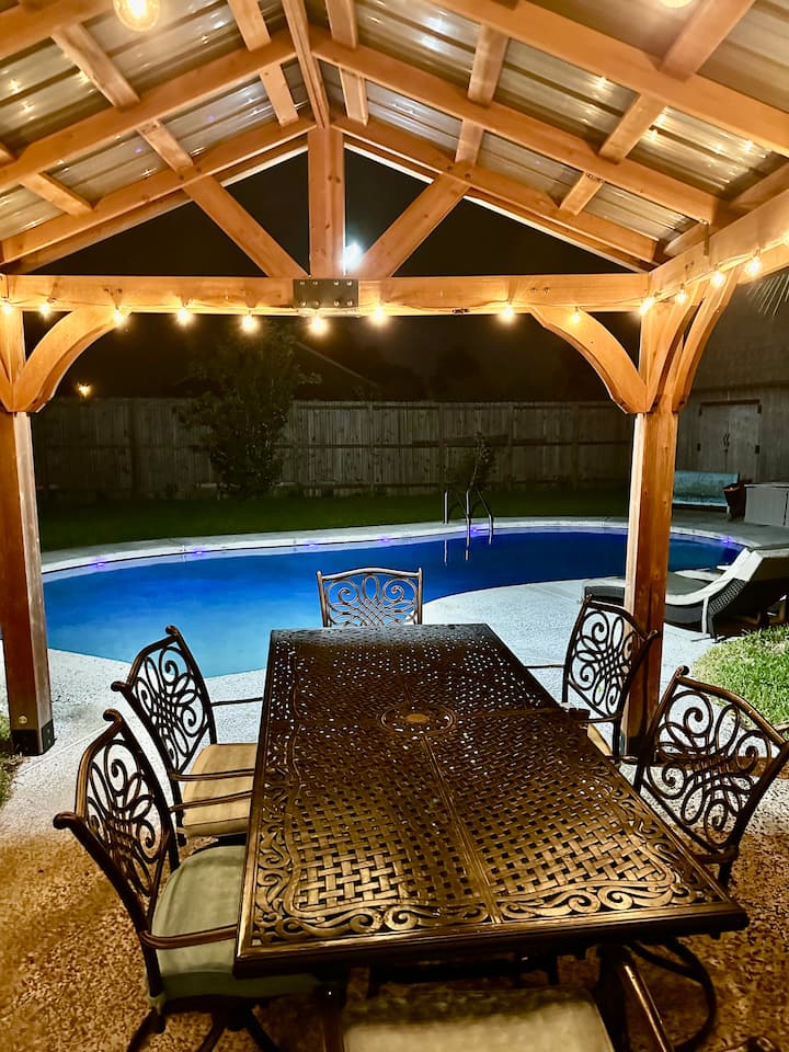 Chefs Lux Kitchen Family Pool Fenced Yard Pets - Panama City, FL