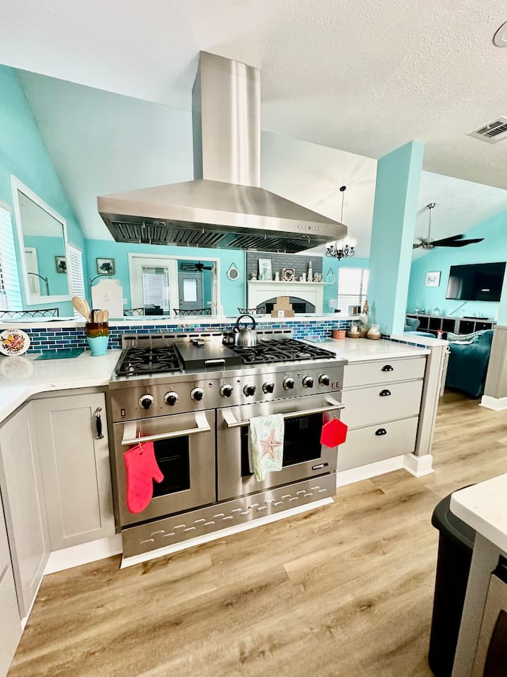 Chefs Lux Kitchen Family Pool Fenced Yard Pets - Panama City, FL