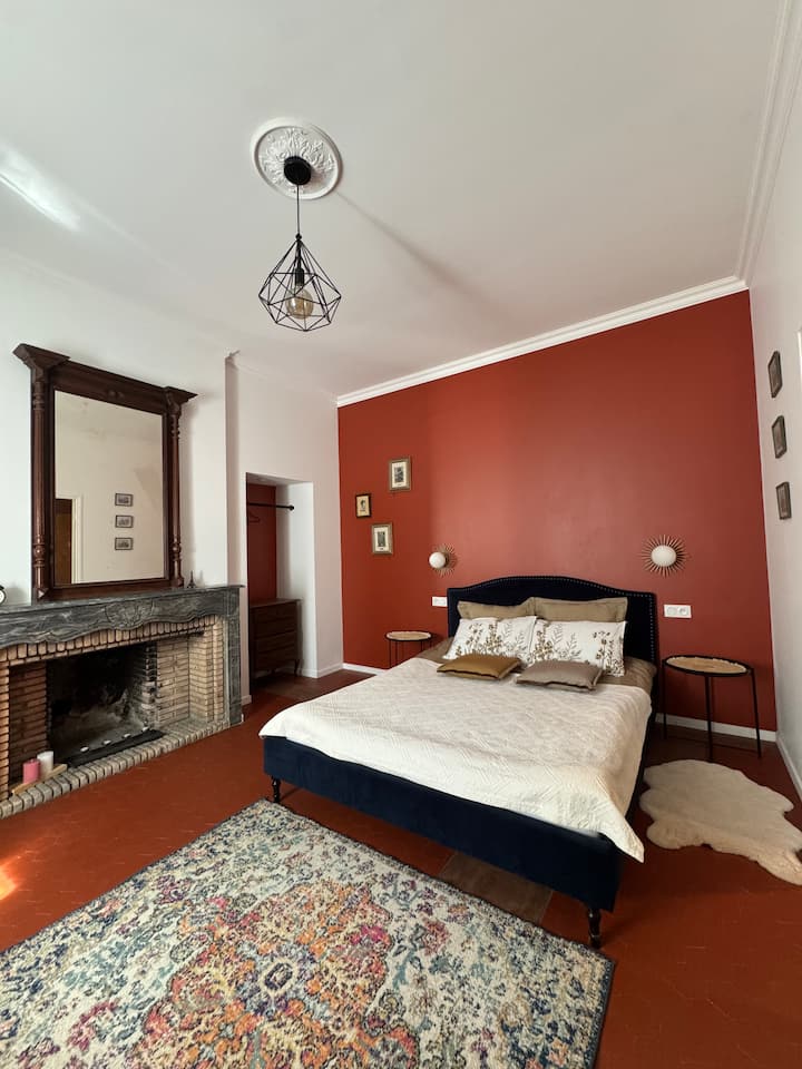 Location Studio Vacances Dans Chateau - Hyères