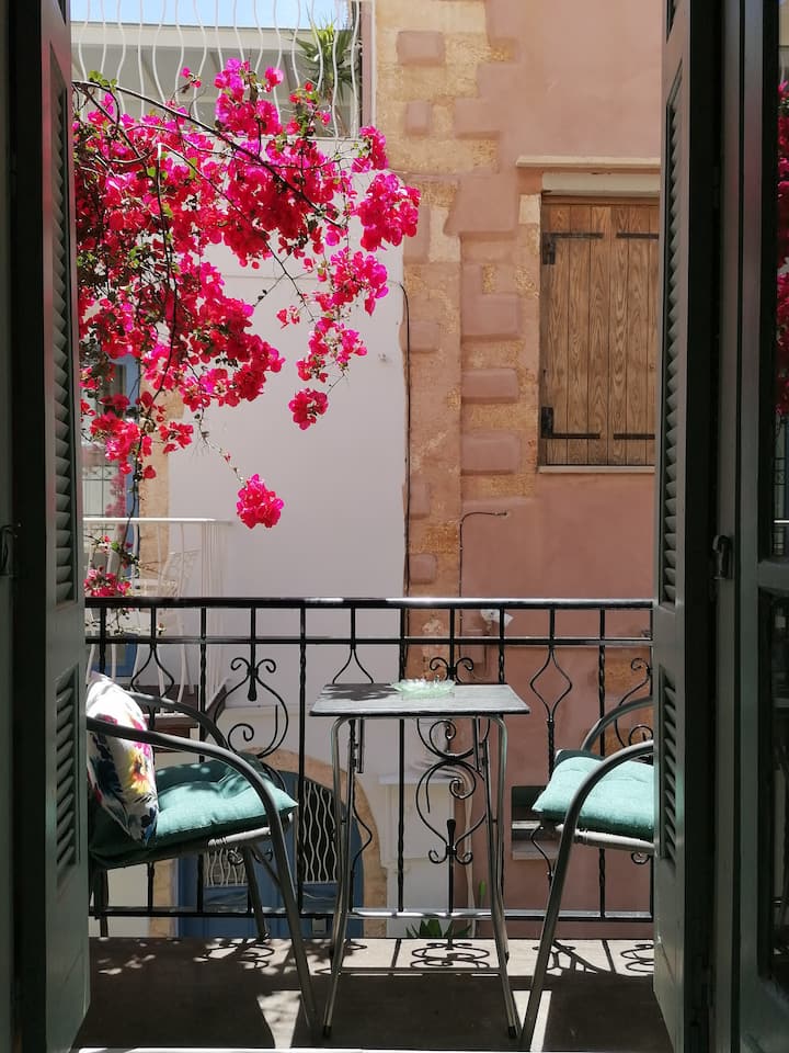 Natalie Bright Studio+ Private Balcony Upper Floor - Chania
