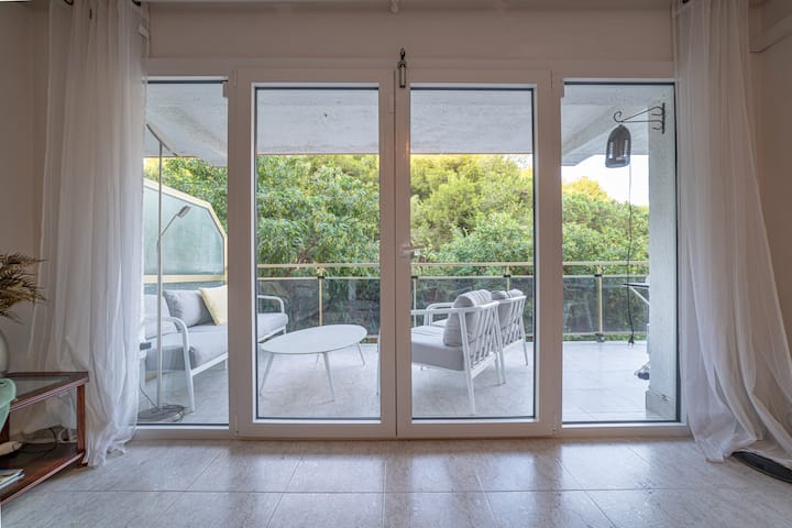 Lovely 3 Bedroom/2bath/condo With Balcony&ac - Salou