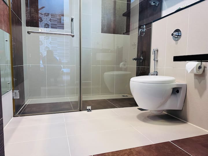 Luxury Service Apartment Near Ub City Bangalore - Andhra Pradesh