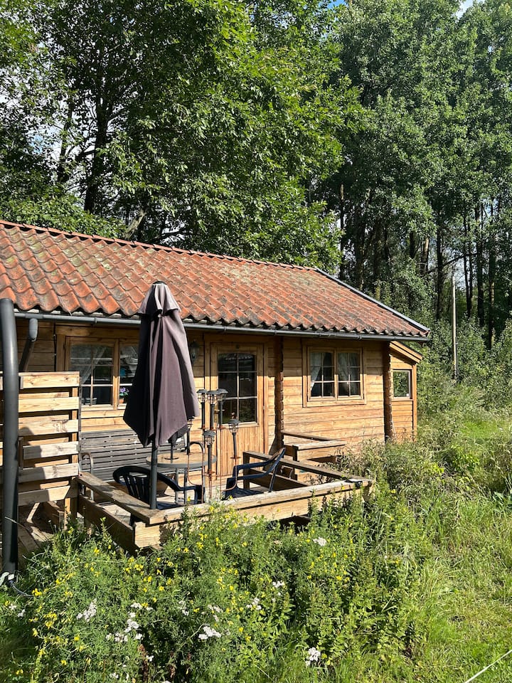 Mysig Stuga På Landet – Natur, Höns & Slottsnära - Mariefred