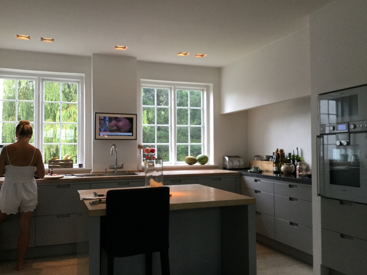 Beautiful Hellerup villa - 8 km from Copenhagen city center - Villas ...
