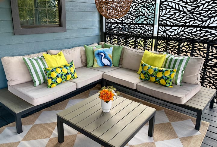 The Wraparound Bungalow | Wine Trail Getaway For 6 - Johnson City, TX