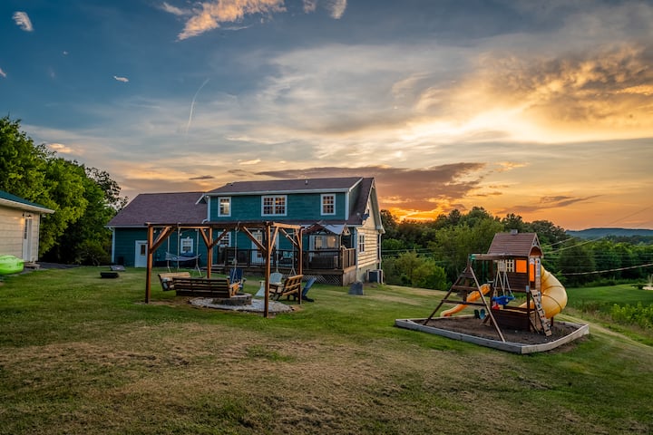 Country Cabin For Family*hot Tub*firepit* Pets* - Sevierville, TN