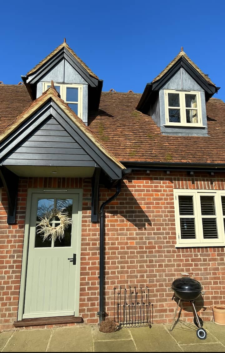1 Bedroom Braughing, Hertfordshire - Hertfordshire