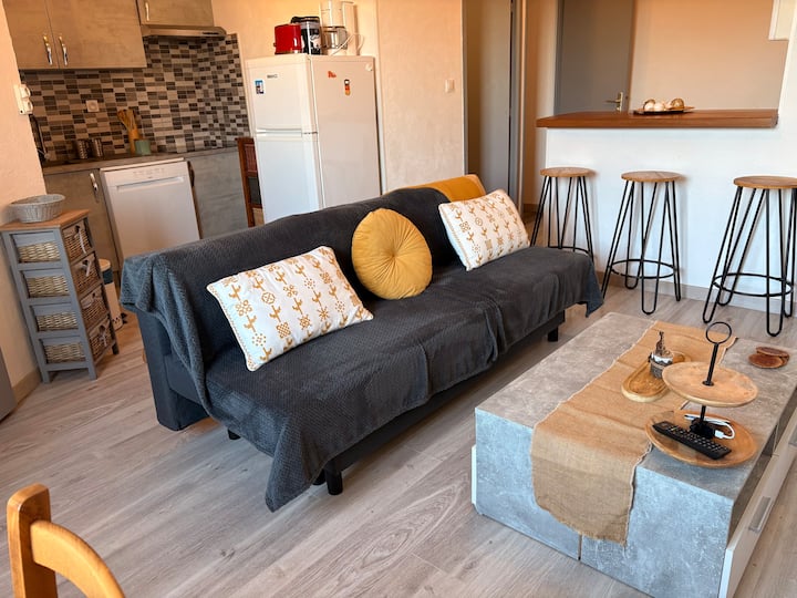 Le Clin D'œil Sur Le Port - Gruissan