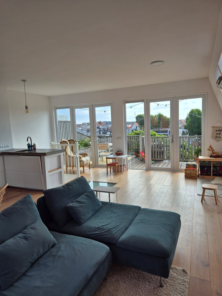 Sonnige Wohnung Mit Dachterrasse In Ruhiger Lage! - Scheveningen