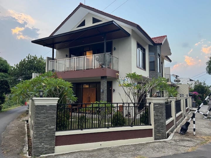 Villa Munjul Indah Majalengka - Majalengka