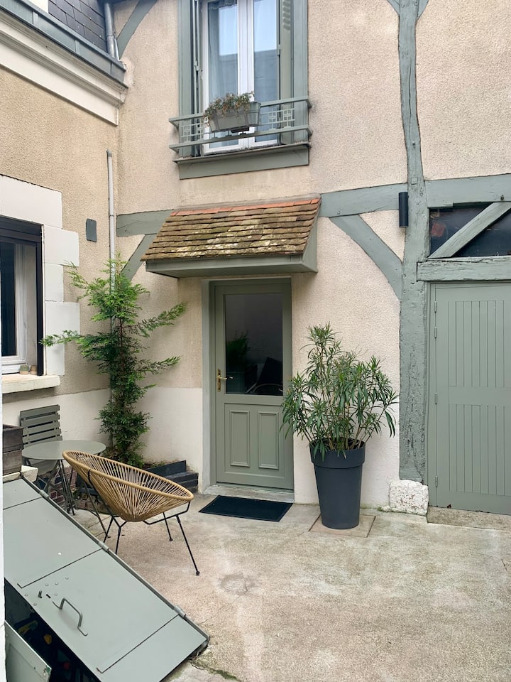 Maison 3 Chambres, Au Centre-ville Historique - Auxerre