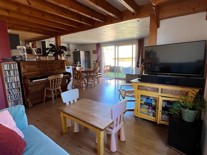 Agréable Maison De Ville Avec Terrasse En Duplex - Frontignan