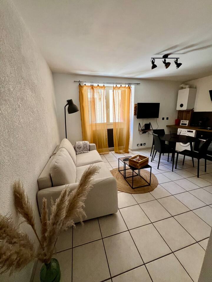 Superbe Logement Refait à Neuf, Centre Ville - Saint-Jean-de-Maurienne
