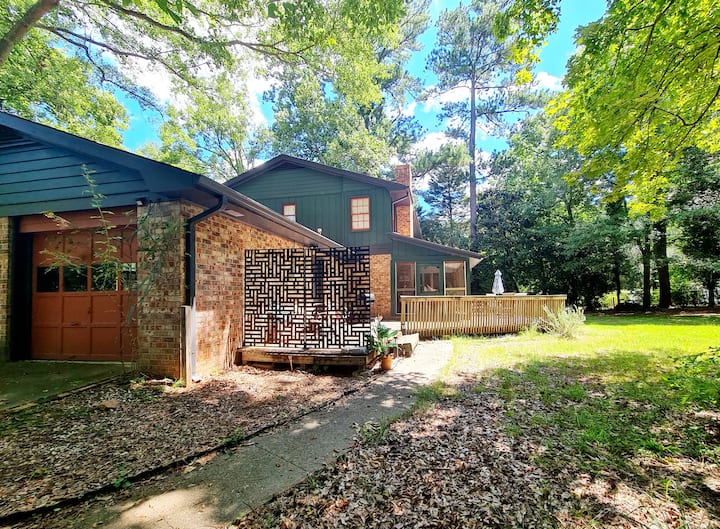 5 Br Tranquil Home On 1 Acre In West Athens - Athens, GA