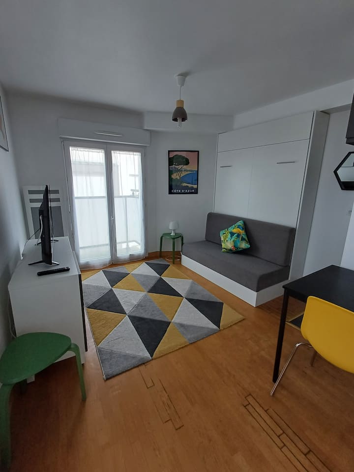 Studio Avec Balcons Au Pied Du Métro Et Commerces - Villejuif
