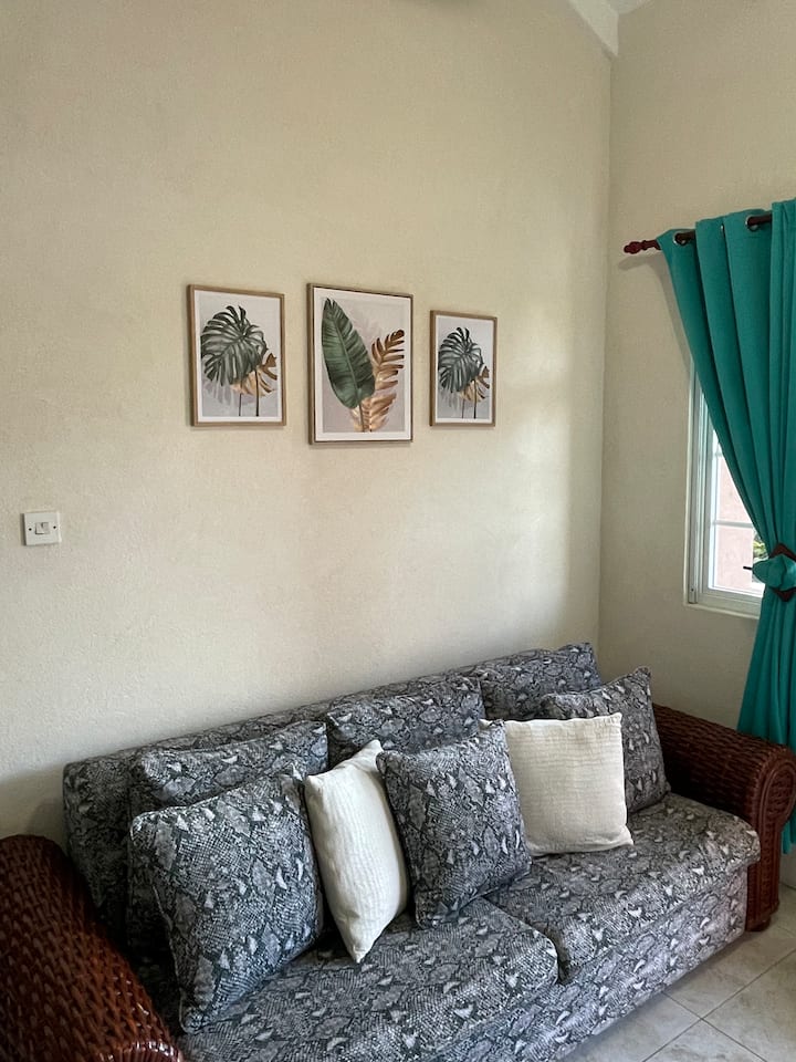 Sugar Cane Cottage 
Lovely One Bedroom Apartment - Barbade