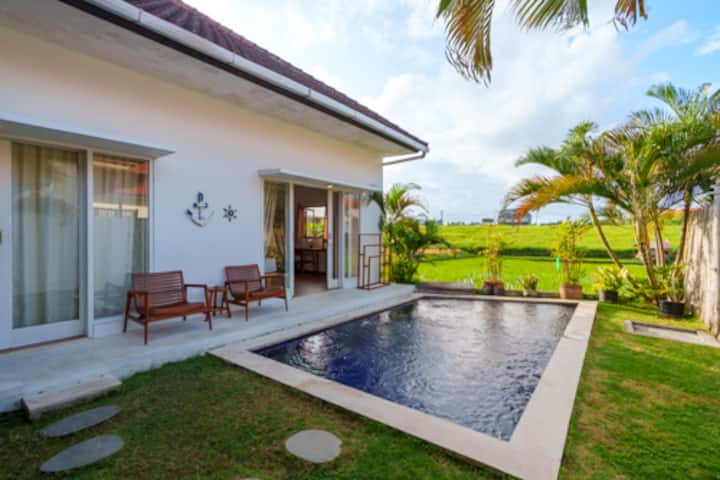 Positano Villa -3br Villa W Rice Field View & Pool - Canggu