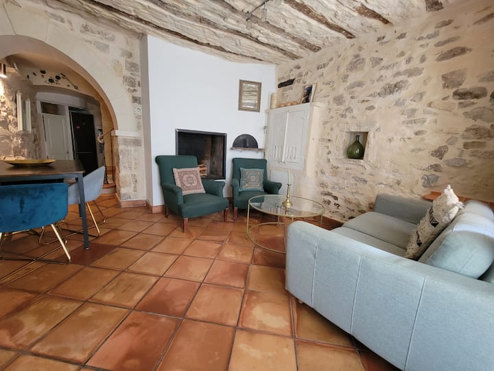 Maison De Campagne En Pierre - Proche Rivière - Montpezat