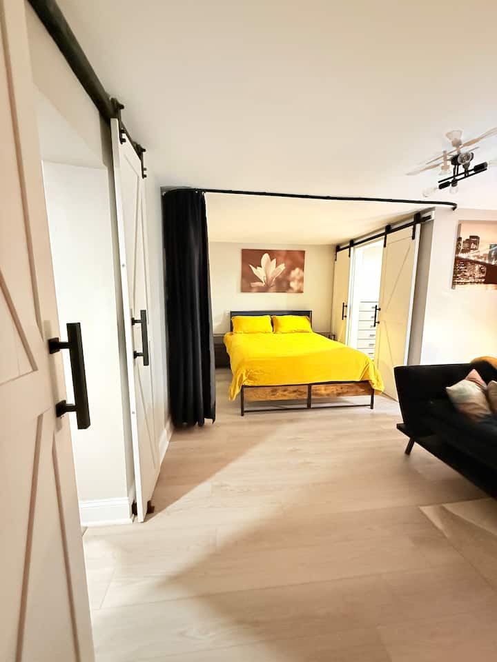 Private Studio | Kitchen, Desk, Wifi & Smart Tv - Baltimore, MD