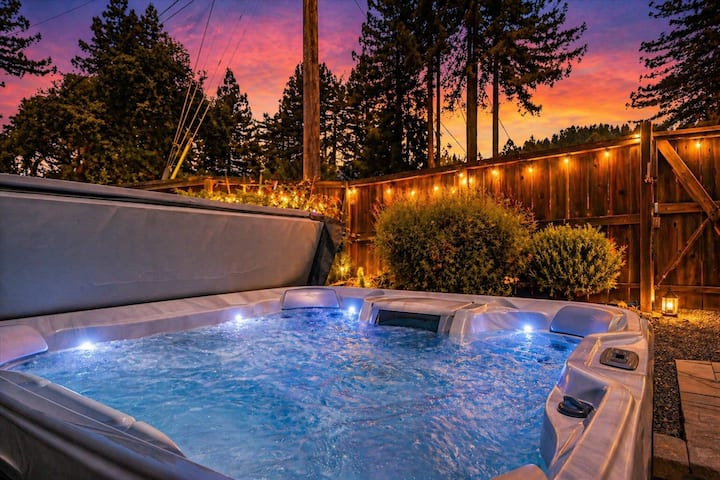 Guerneville Escape~top Of The Redwoods! Httb! Pup! - Guerneville, CA