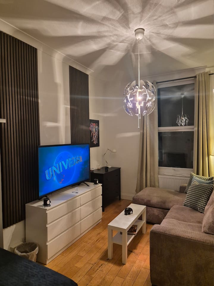Central Kensington  6 People Apartment - Chelsea