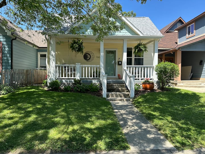 Cozy One Bedroom Home With Amazing Backyard Area - White River State Park, Indianapolis