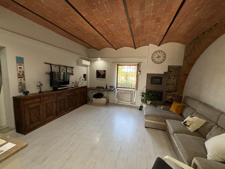 House In The Tuscan Countryside - Vinci