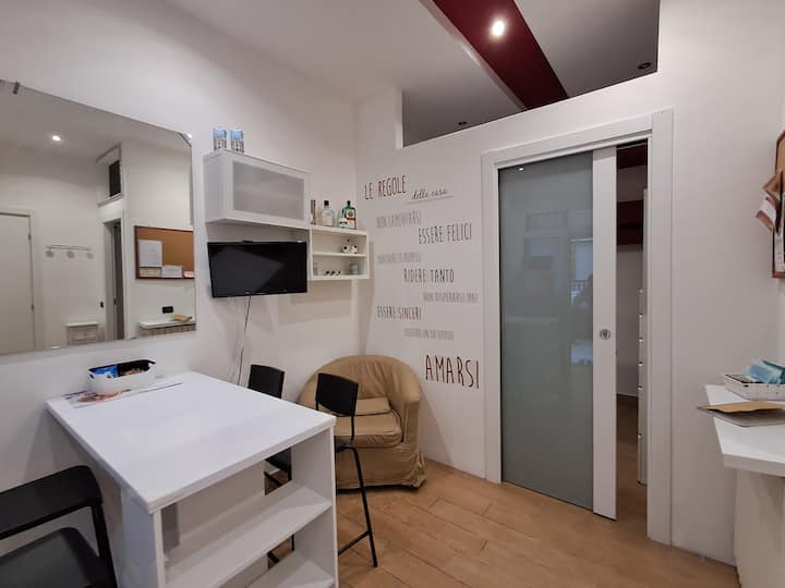 L'angolo Sul Naviglio - Via G. Pastorelli 4 - Milan