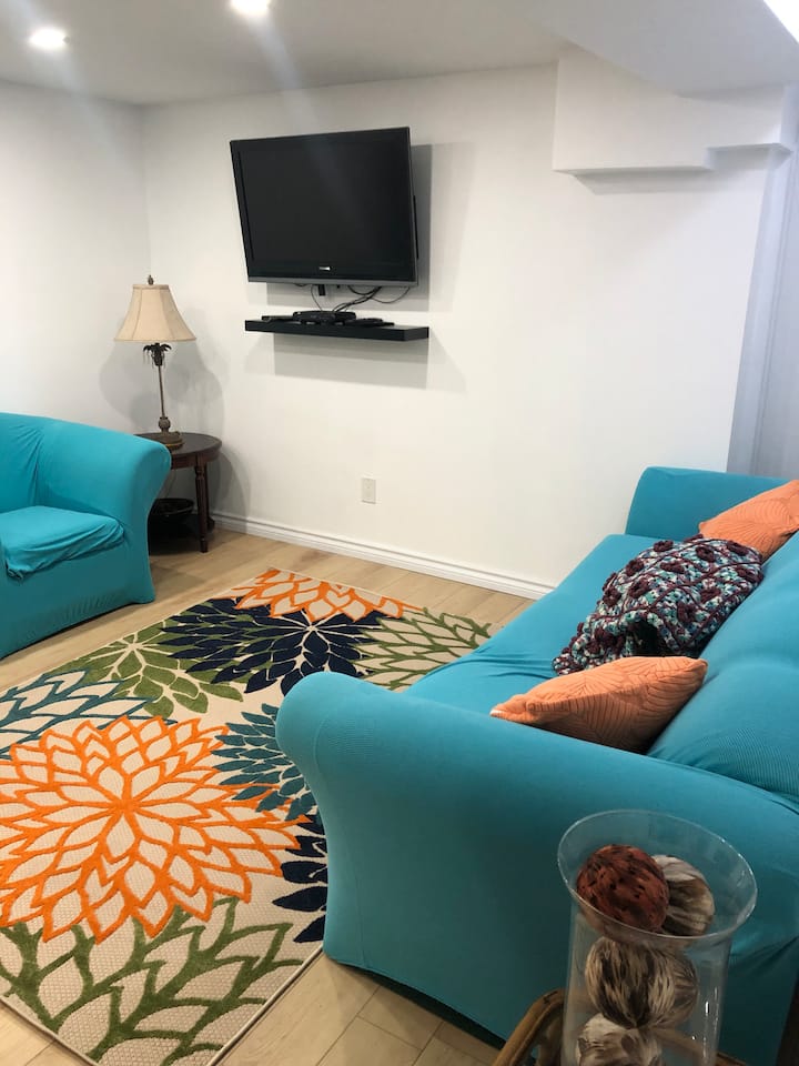 Quaint 2 Bedroom Unit In Mimico - ミシサガ