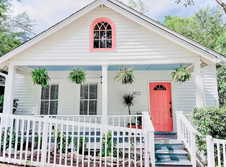 In-town Atlanta Respite: Bungalow Lake Claire - Atlanta, GA