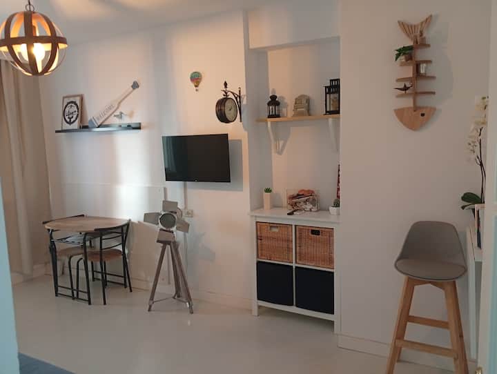 *Amplio Apartamento En Primera Linea De Playa* - Málaga