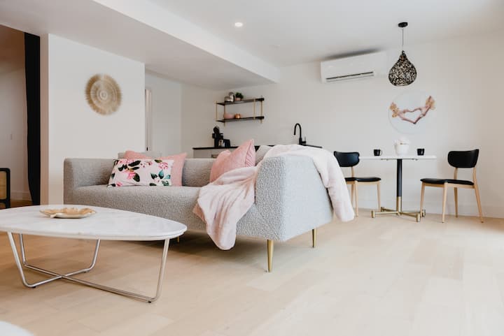 Suite 3 In Prince Edward County - Picton