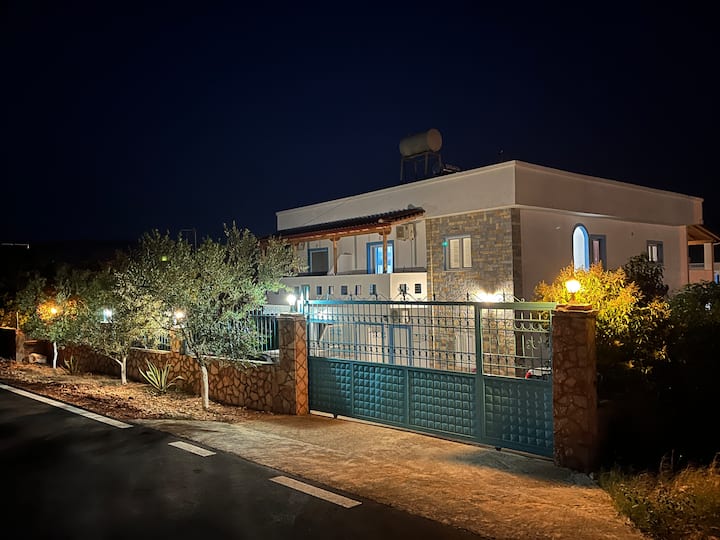 Gregory's Apartments - Diana Residence - Ksamil