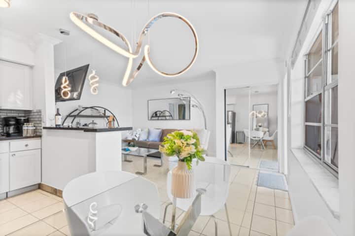 Phenomenal Suite (1120-6) - Fort Lauderdale, FL