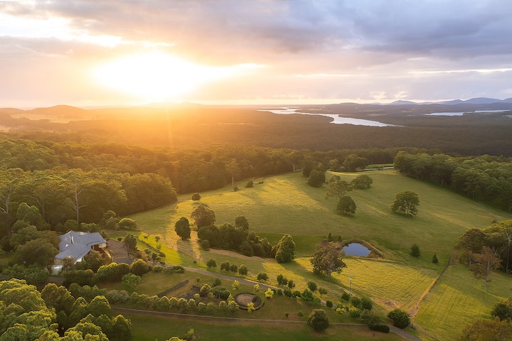 Regatta Park: Where The Land Meets The Sea - Nabiac