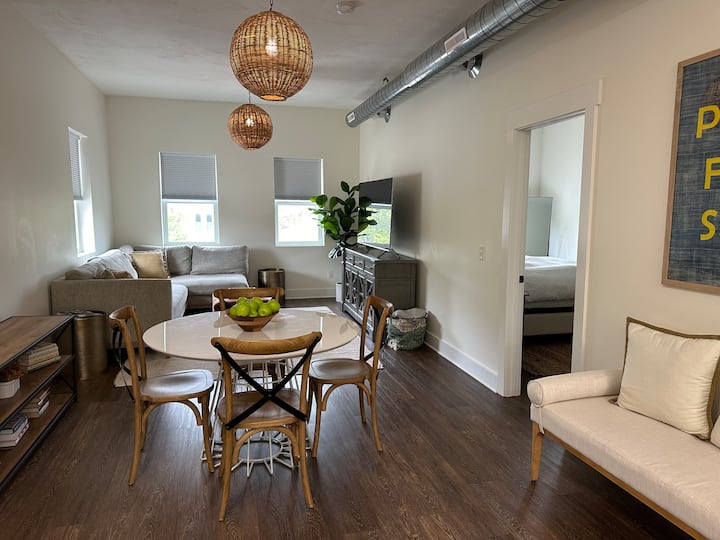 Newly Renovated Old Towne Gem: Walk To Dt & Beach - Traverse City, MI