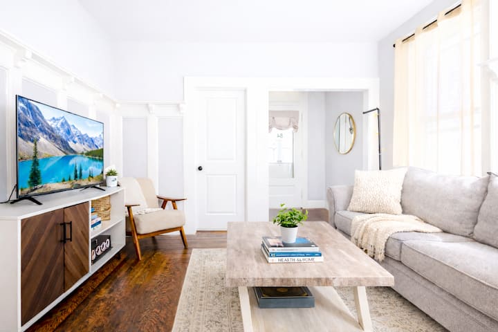 Cozy Science Park Hub Near Yale W/ Free Parking - New Haven, CT