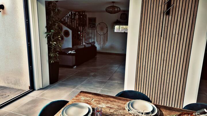 Superbe Villa Piscine, Entierement Climatisee - Cuers