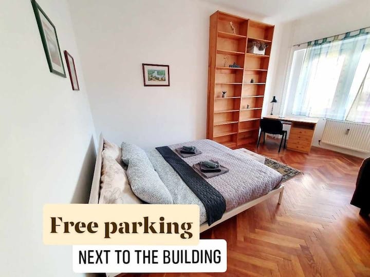 Near Danube, 2+bedrooms Ac, Free Parking - Budapest