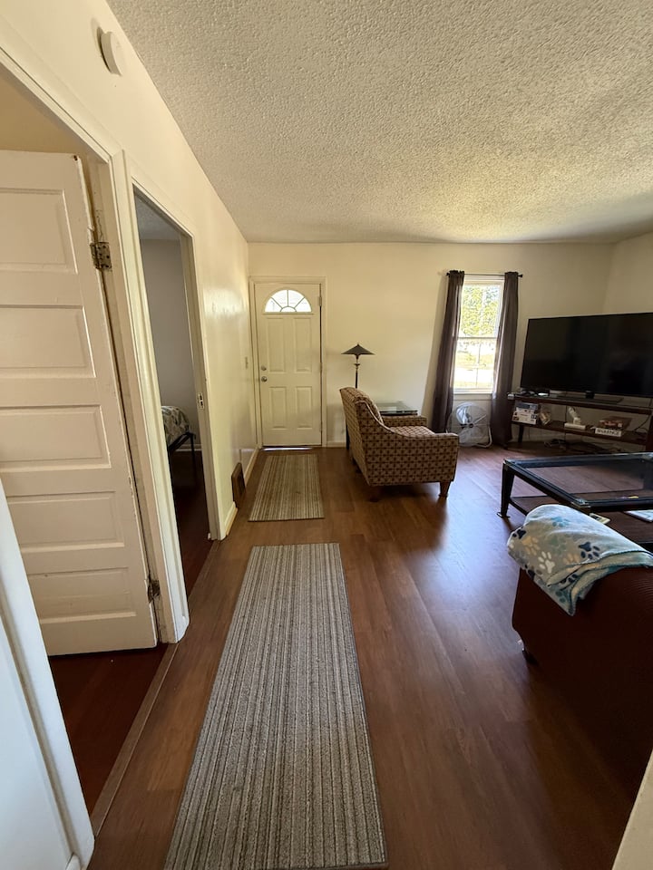 Charming Home With Private Backyard And Firepit - Muskegon, MI