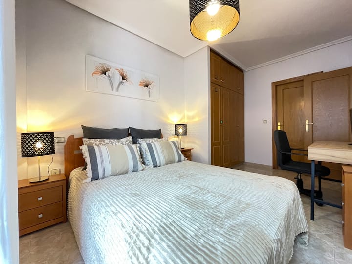 Superior La Playa, 3 Bedrooms! 2 Baths! Sea View. - Torrevieja
