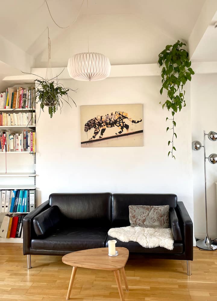 Helle Mansardenwohnung Mit Einzizartiger Aussicht - Hamburg