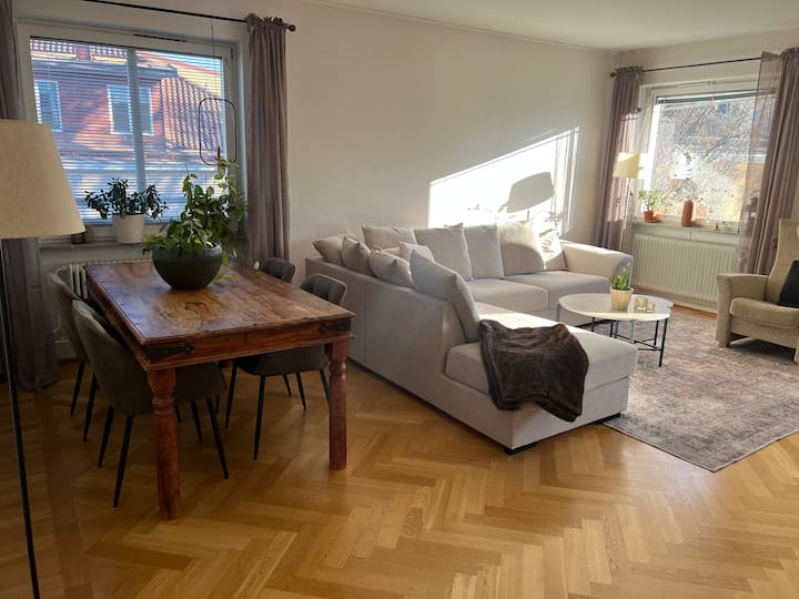 Central Lägenhet 2 Min Från Vaksalatorg - Uppsala