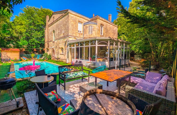 Villa De Charme En Pierre éQuipée Avec Piscine - Bordeaux