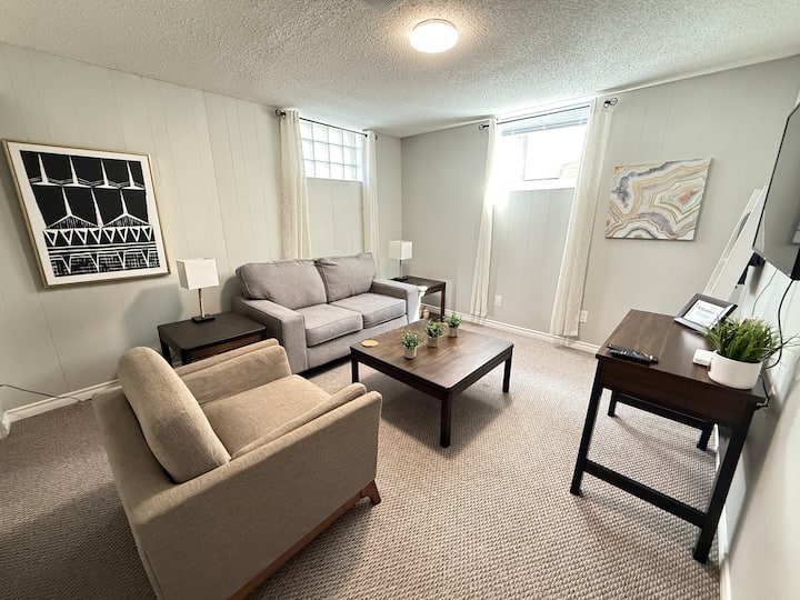 Guest Suite With Separate Entry/self Check-in - Regina