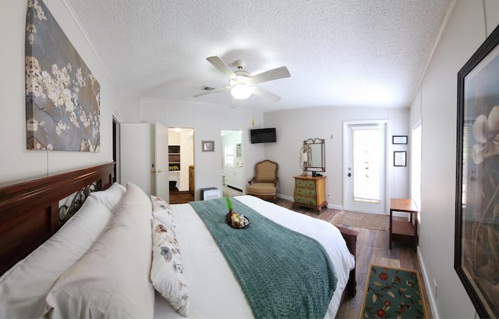 The Crooked Nook–nature Getaway Near Wellington - Florida