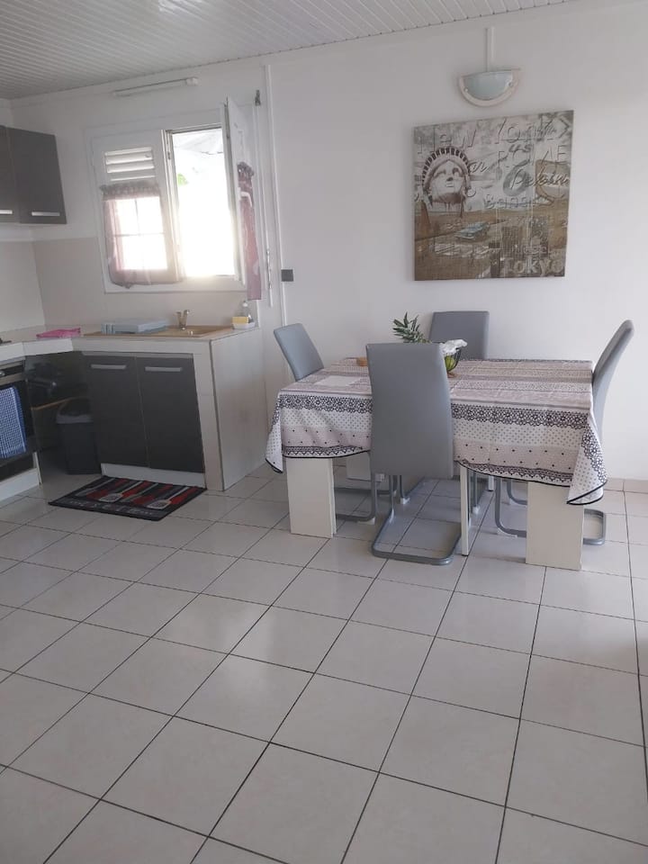 Agreable Maison De Ville à 2min De La Plage - Martinique