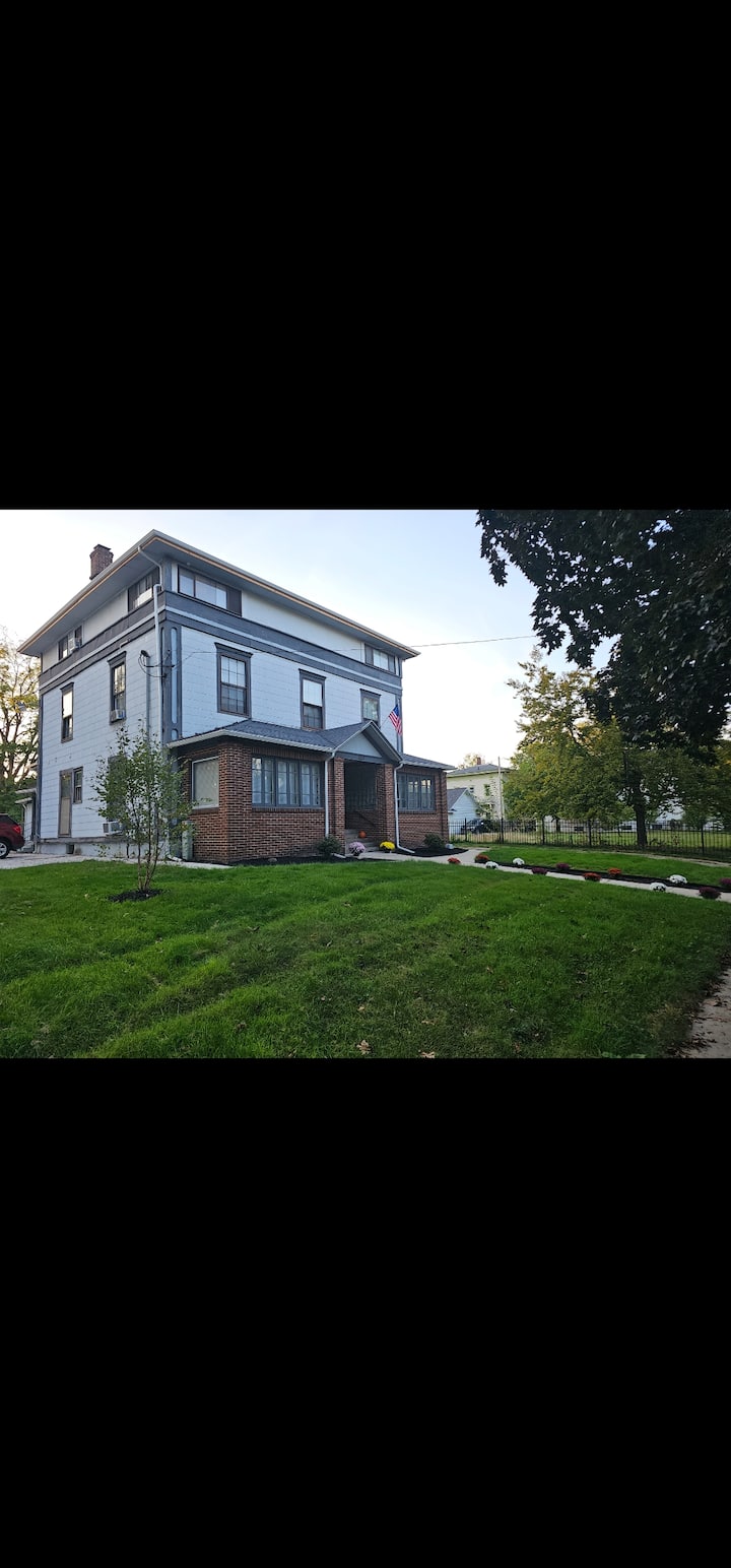 Cozy 1 Bedroom Suite In The Stuart Neighborhood! - Kalamazoo, MI
