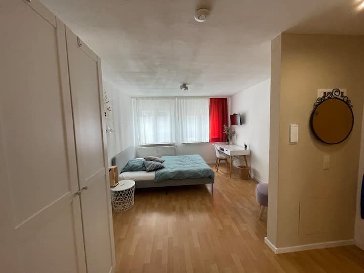 Zentrales 1-zimmer Apartment Bestens Ausgestattet - Stuttgart