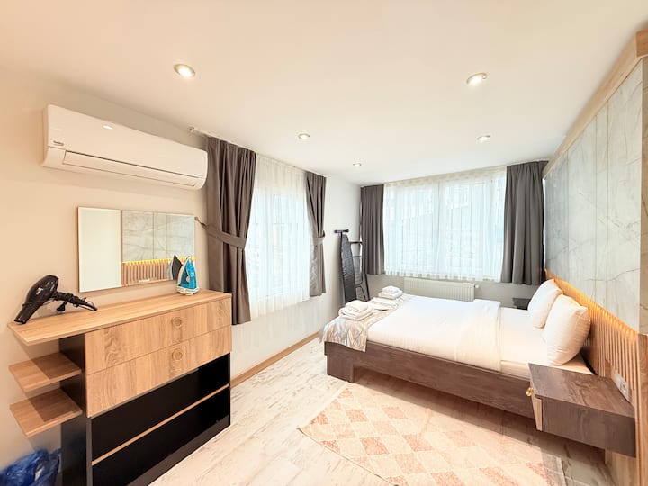 Blue Mansion Apt With Rooftop Views - Istanbul